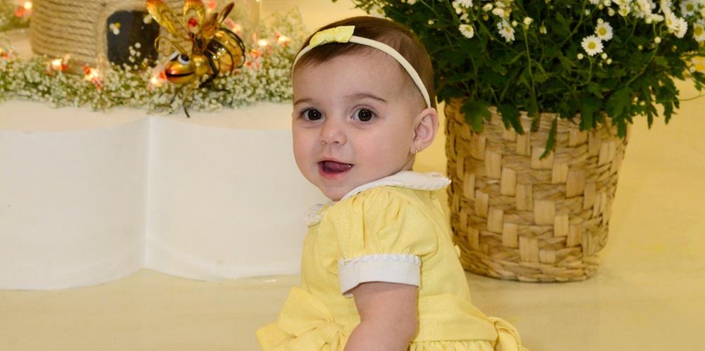 A linda Florença Diniz Mussi Freitas completou seu primeiro aninho