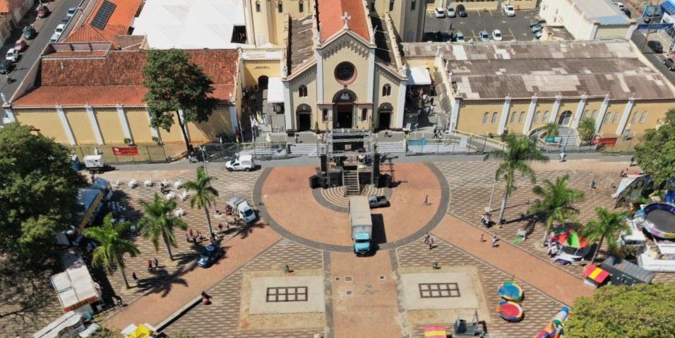Wi-Fi nas praças patina em Uberaba e continua limitado a projeto-piloto