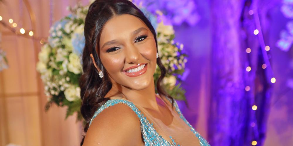 Brenda Silva celebra seus 18 anos em grande estilo