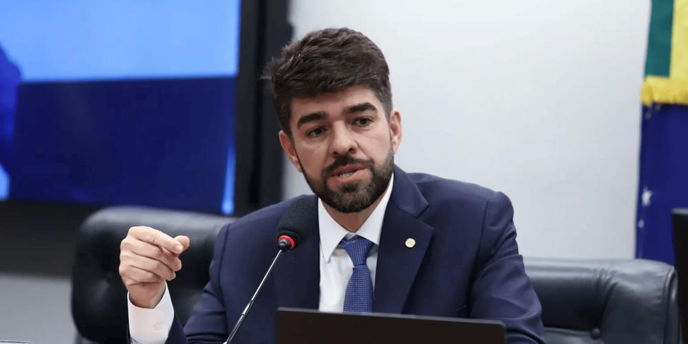 Zé Vitor é cotado para o Senado e cresce no PL de Minas