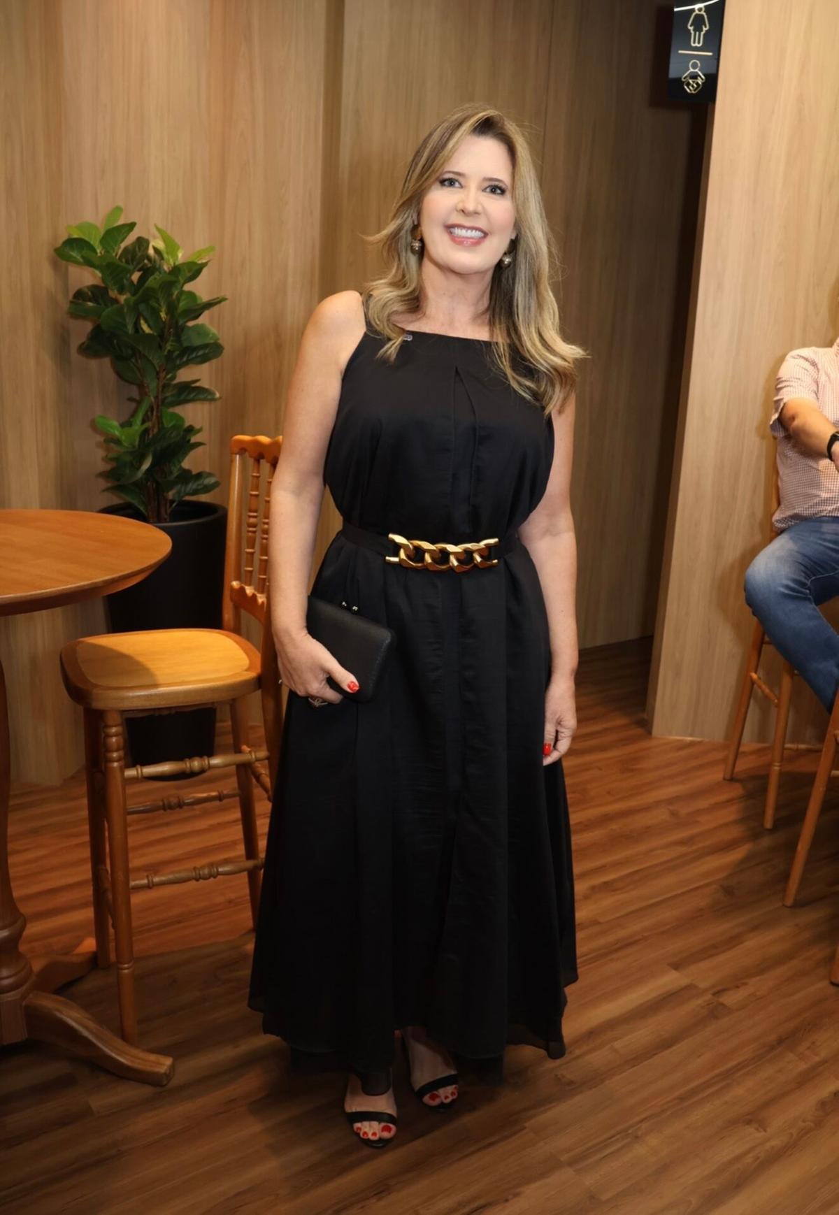 Posse marca novo ciclo de Lídia Prata na ACIU