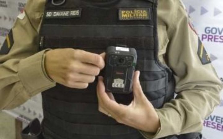 Zema garante que câmeras instaladas nas fardas da PMMG estarão em uso ...